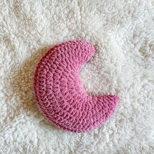 The Weighted Moon Pillow Crochet Pattern PDF | Beginner Friendly Cute ...