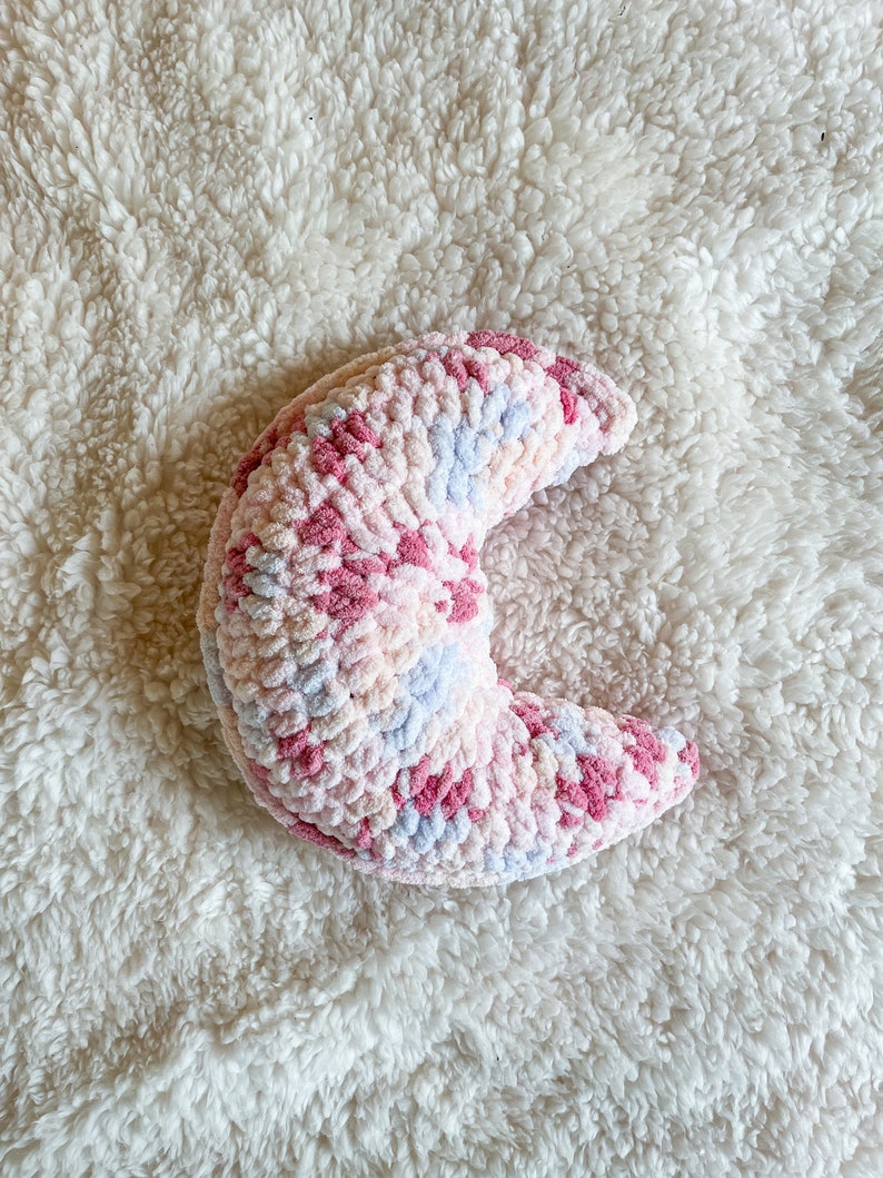 The Weighted Moon Pillow Crochet Pattern PDF | Beginner Friendly Cute ...