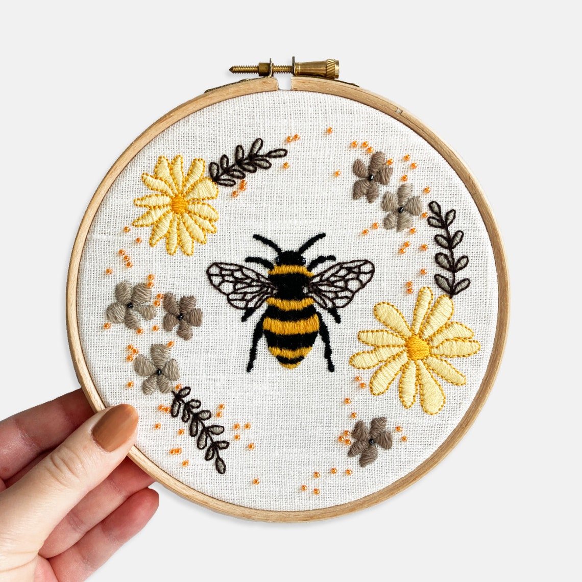 Floral Bee Embroidery Kit Craft Project - Etsy UK