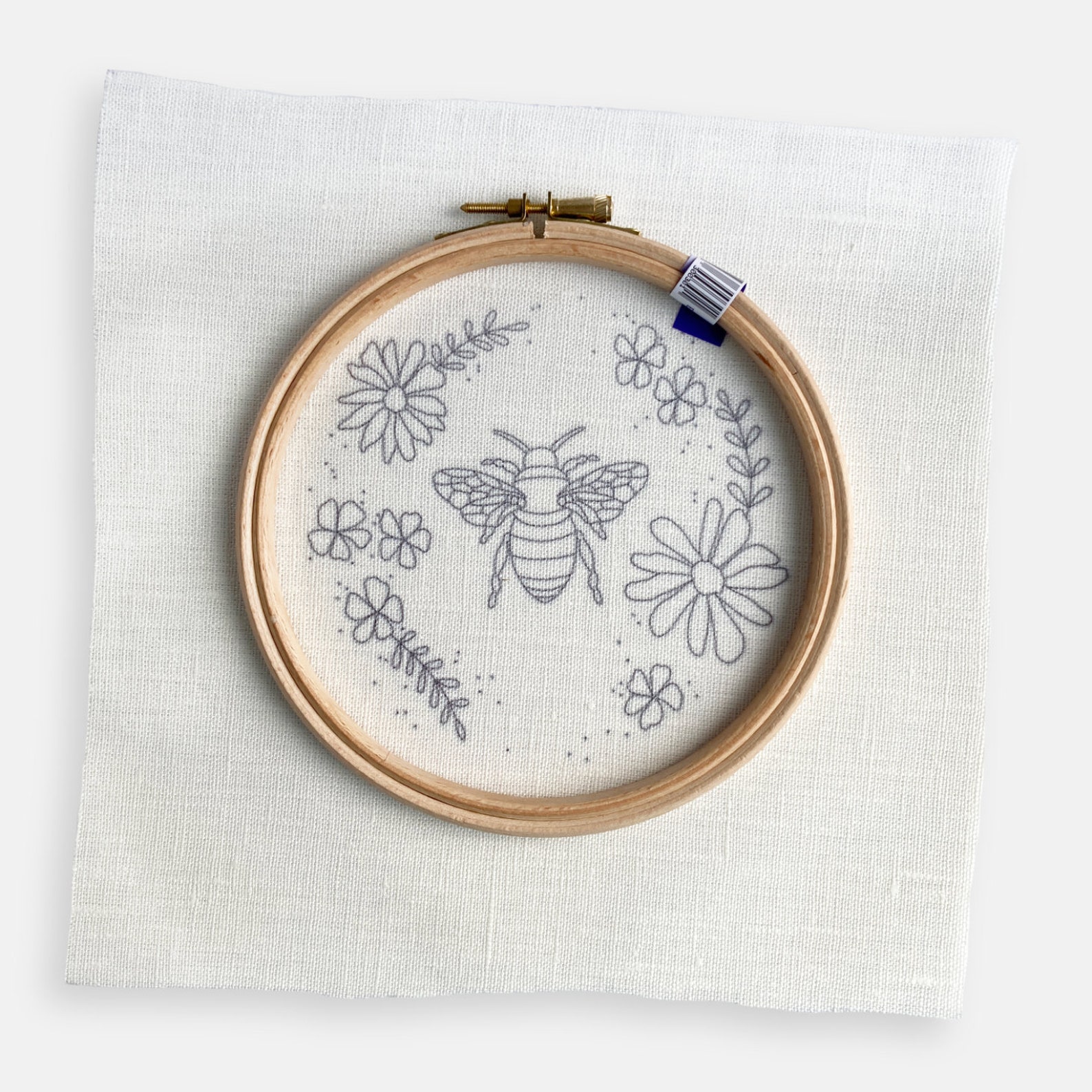 Floral Bee Embroidery Kit Craft Project - Etsy UK