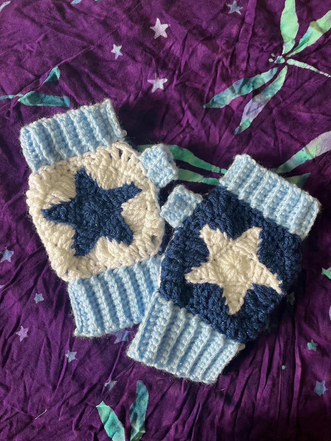 Winter Wonderland Star Gloves - Etsy