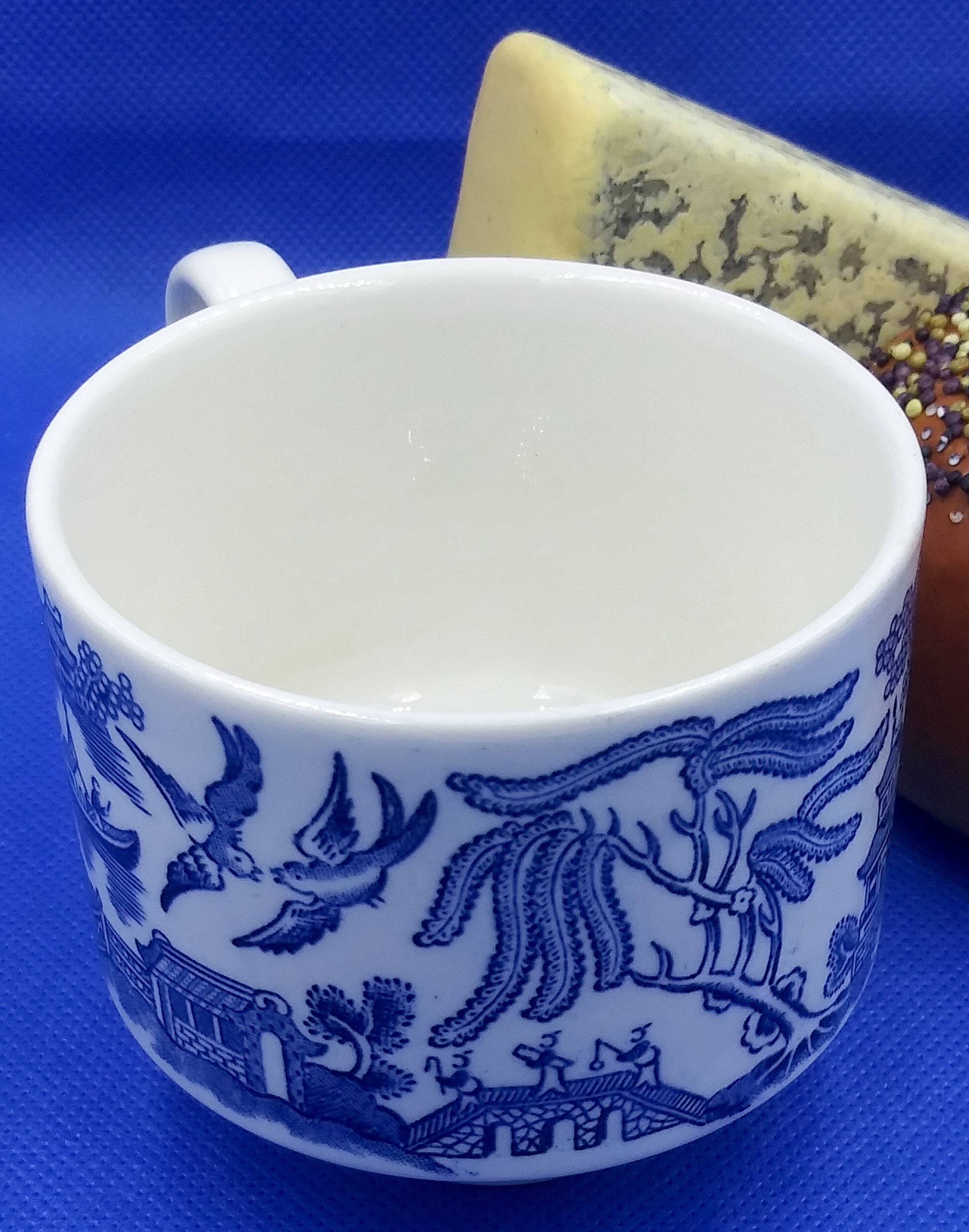 Churchill England Blue Willow Porcelain Tea/coffee Cup. Vintage ...