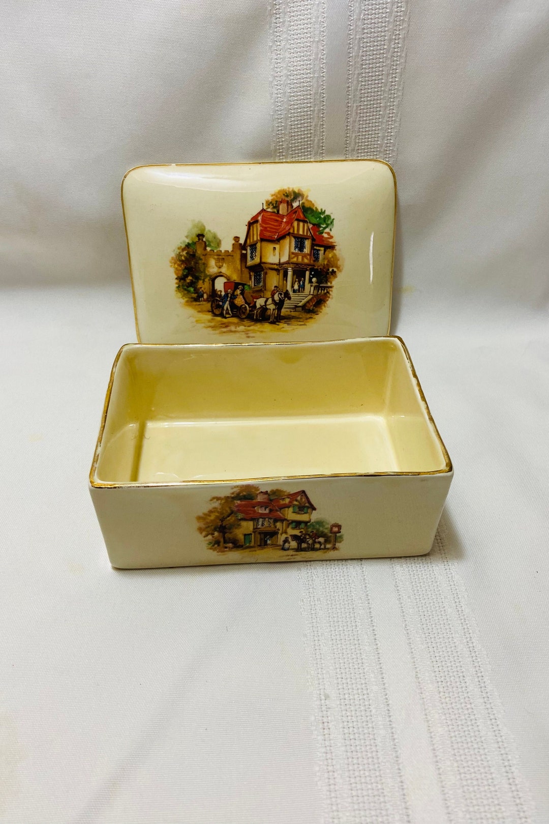 Crown Devon coaching Days Trinket Box - Etsy