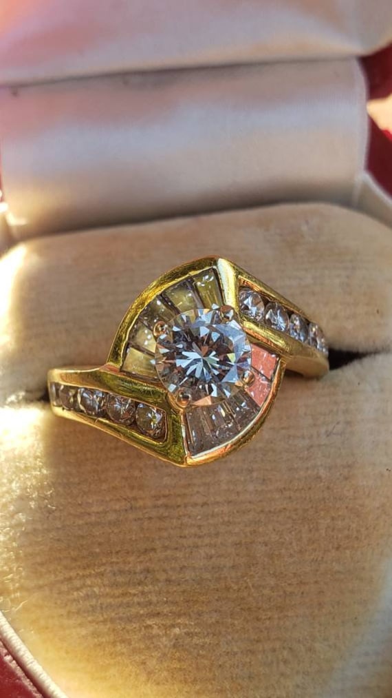 Estate Diamond Ring 18K Yellow Gold Round Center Diamond - Etsy