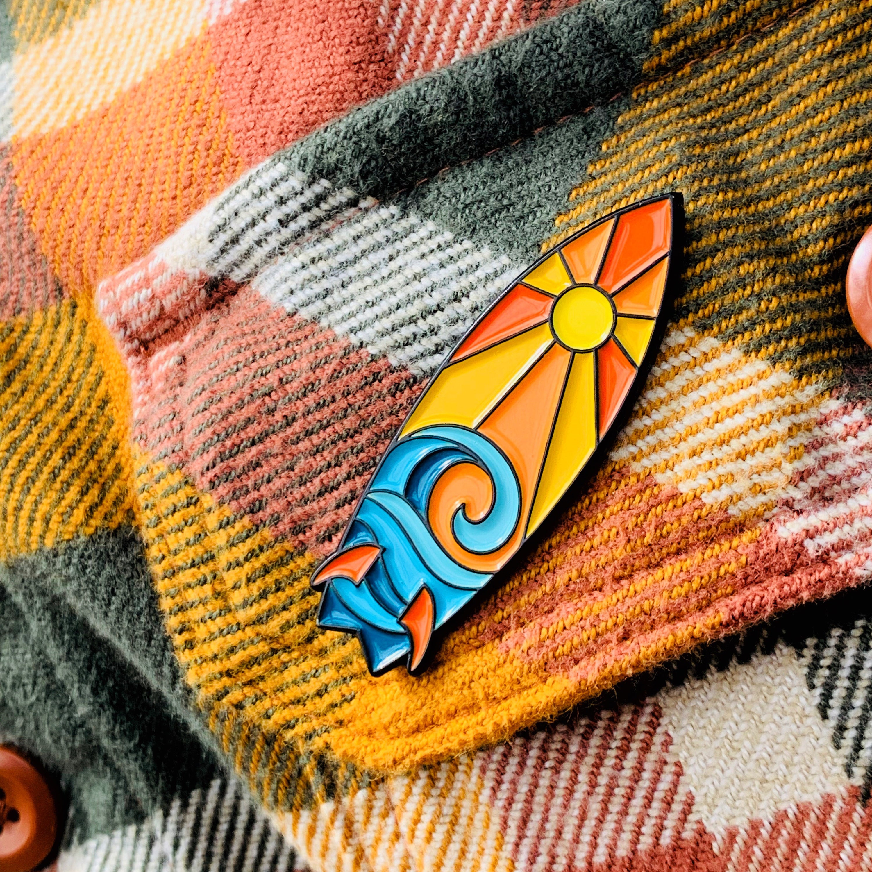 Pin Badge Surfboard Sunrise, Great Gift for Adventurous Wave Riders! - Etsy