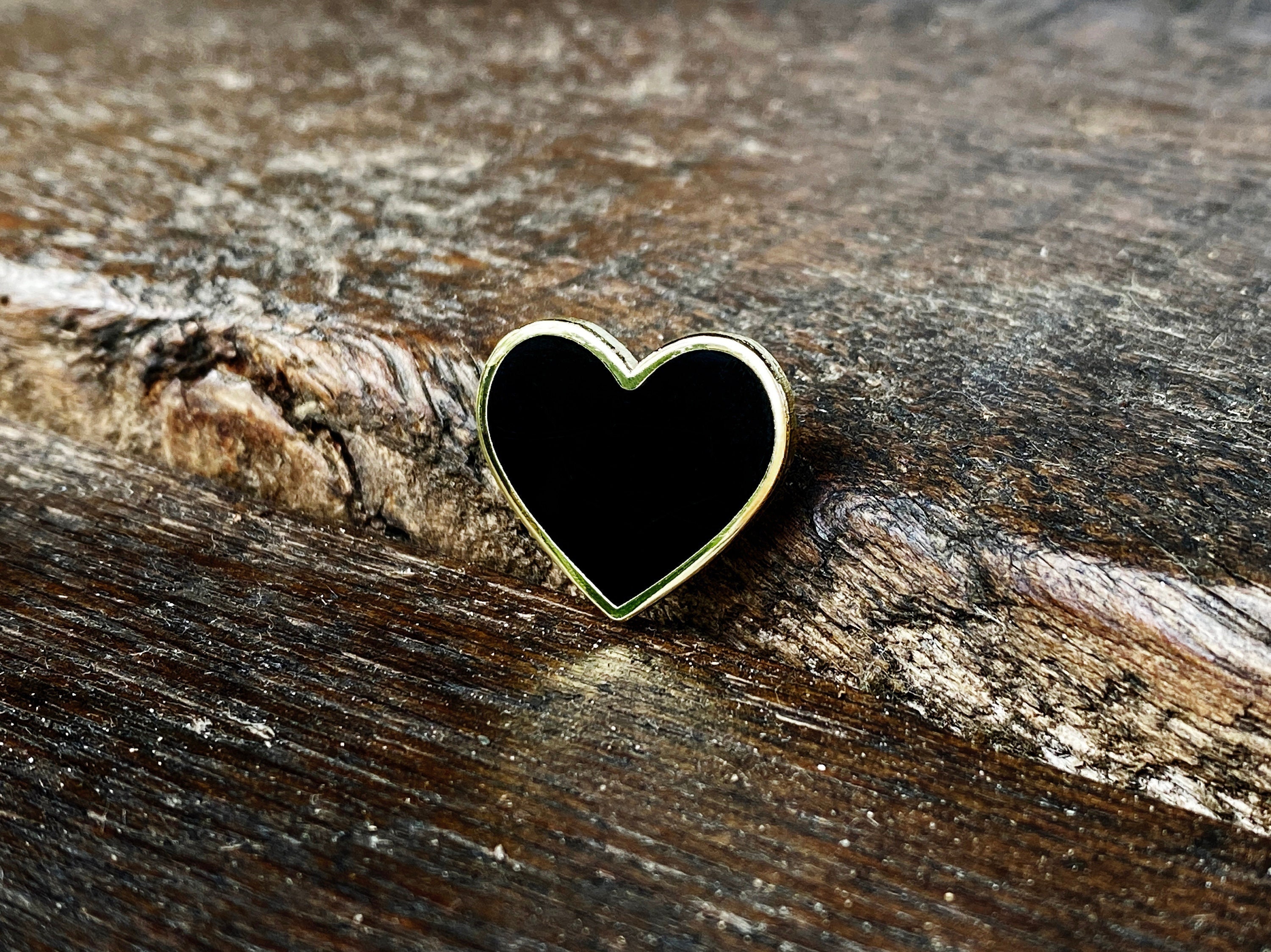 Black Heart Hard Enamel Pin Badge Black Edition, Give It to Someone You ...