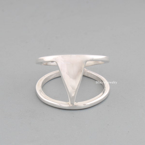 V Shape Ring - Etsy