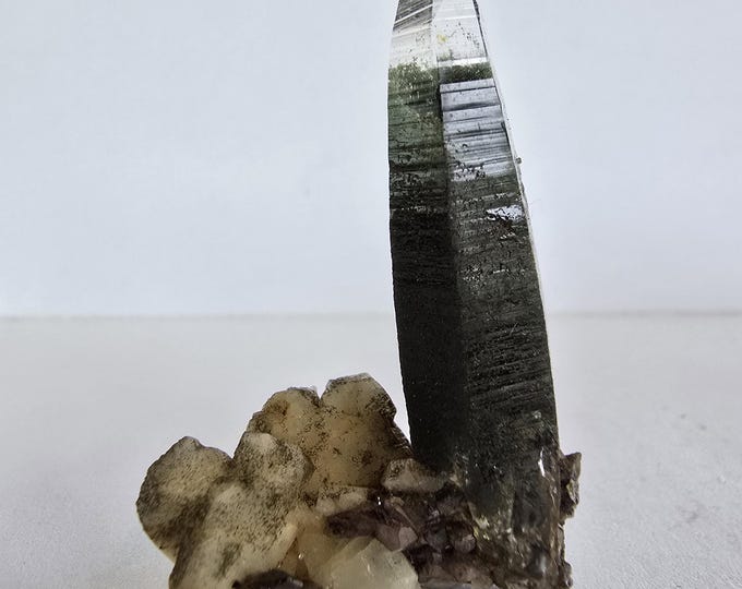 Chlorite Included Quartz Crystal From Nepal-himalayan Quartz ...