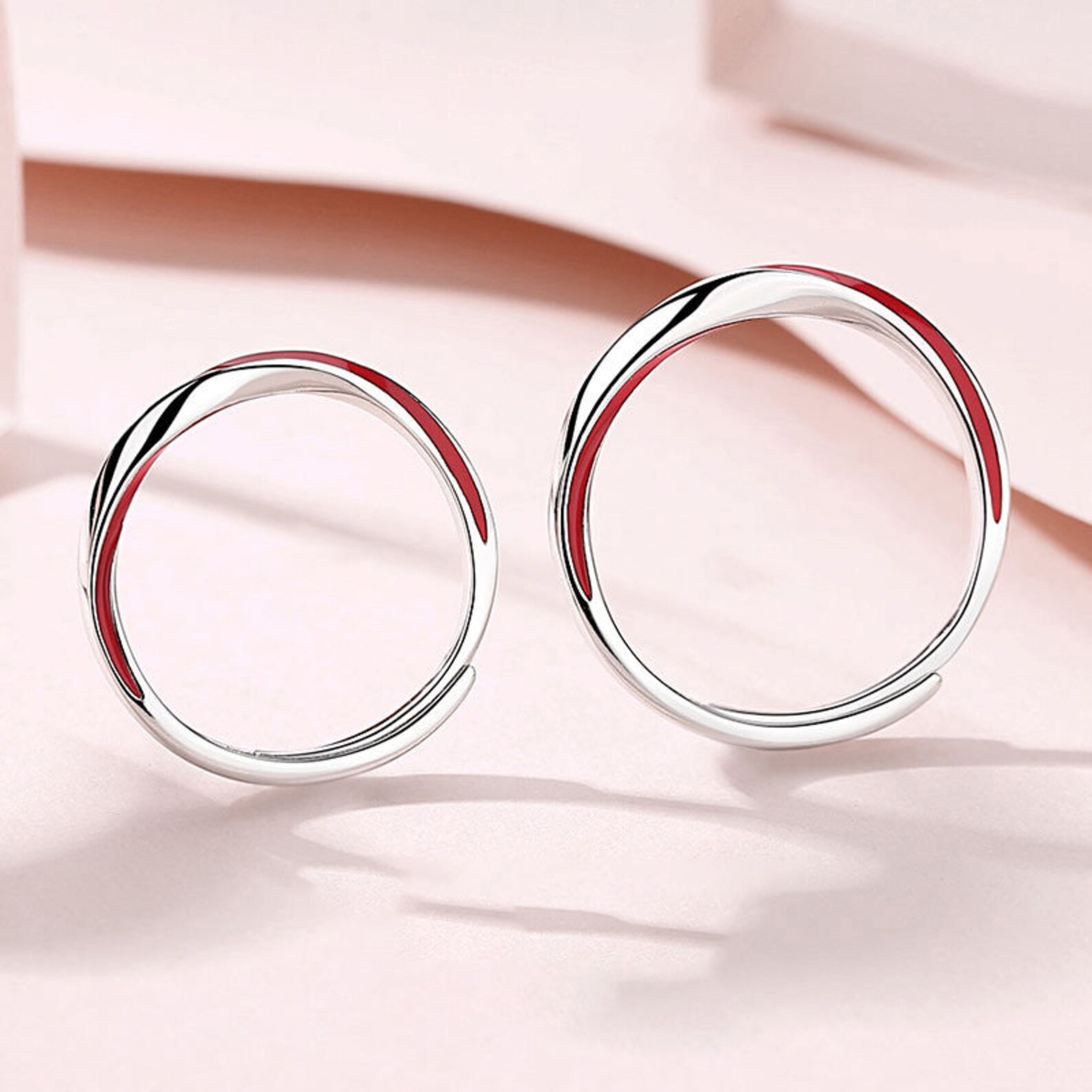 Sterling silver red string of fate Mobius couple rings | Etsy