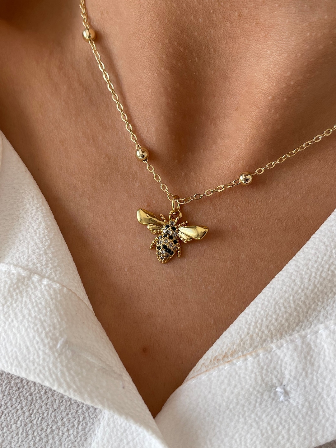 Gold Bee Necklace, 18k Gold Filled Dainty Bee Pendant Necklace ...