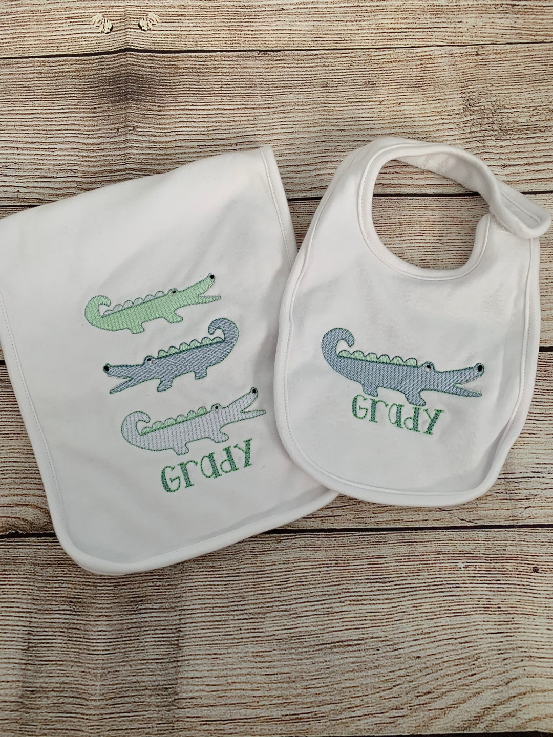 Baby Alligator Bib and Burp Cloth Embroidered Set, Infant Baby Gift ...