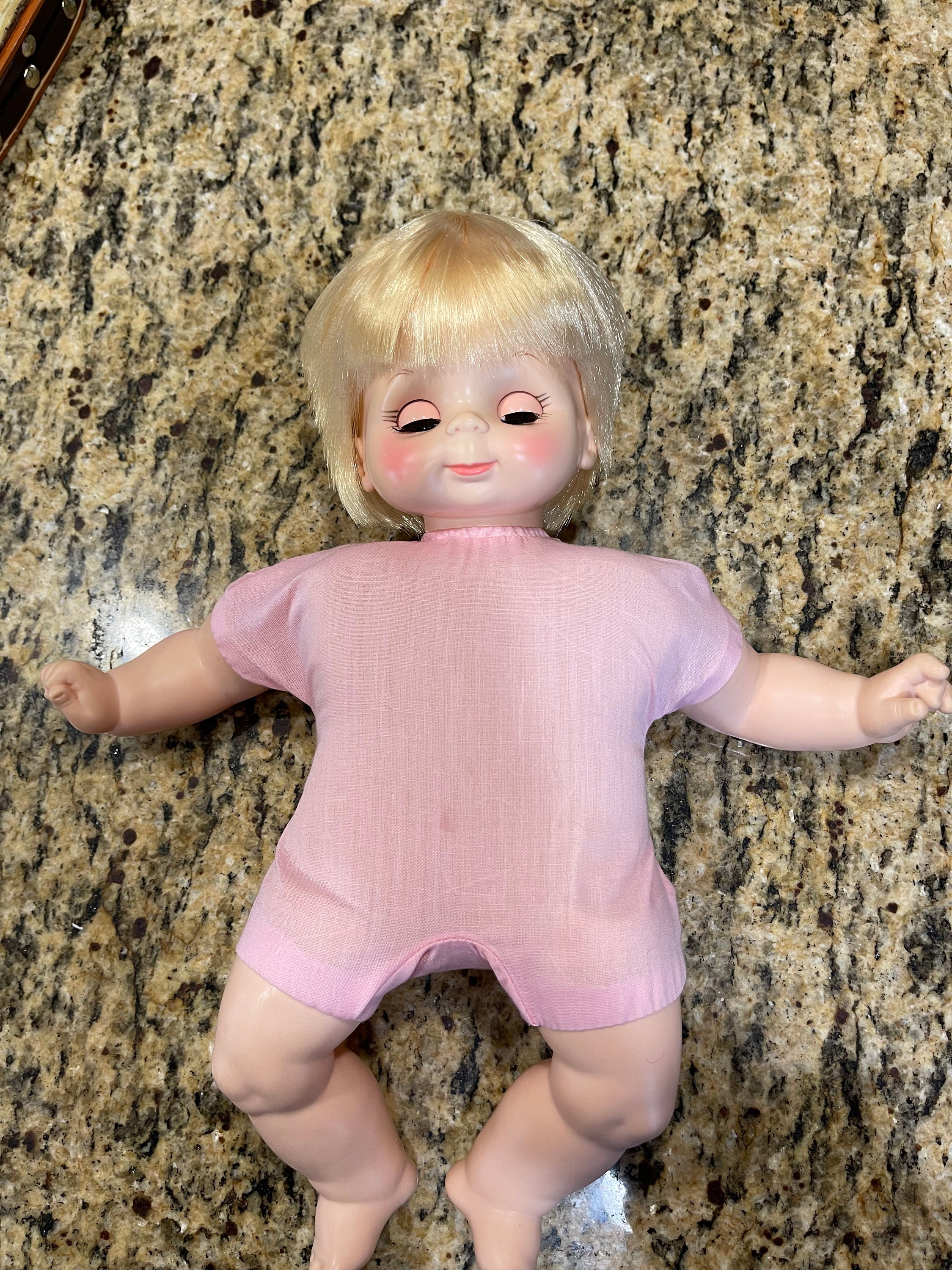 1975 14 Hug a Bye Vogue Blonde Baby Doll - Etsy