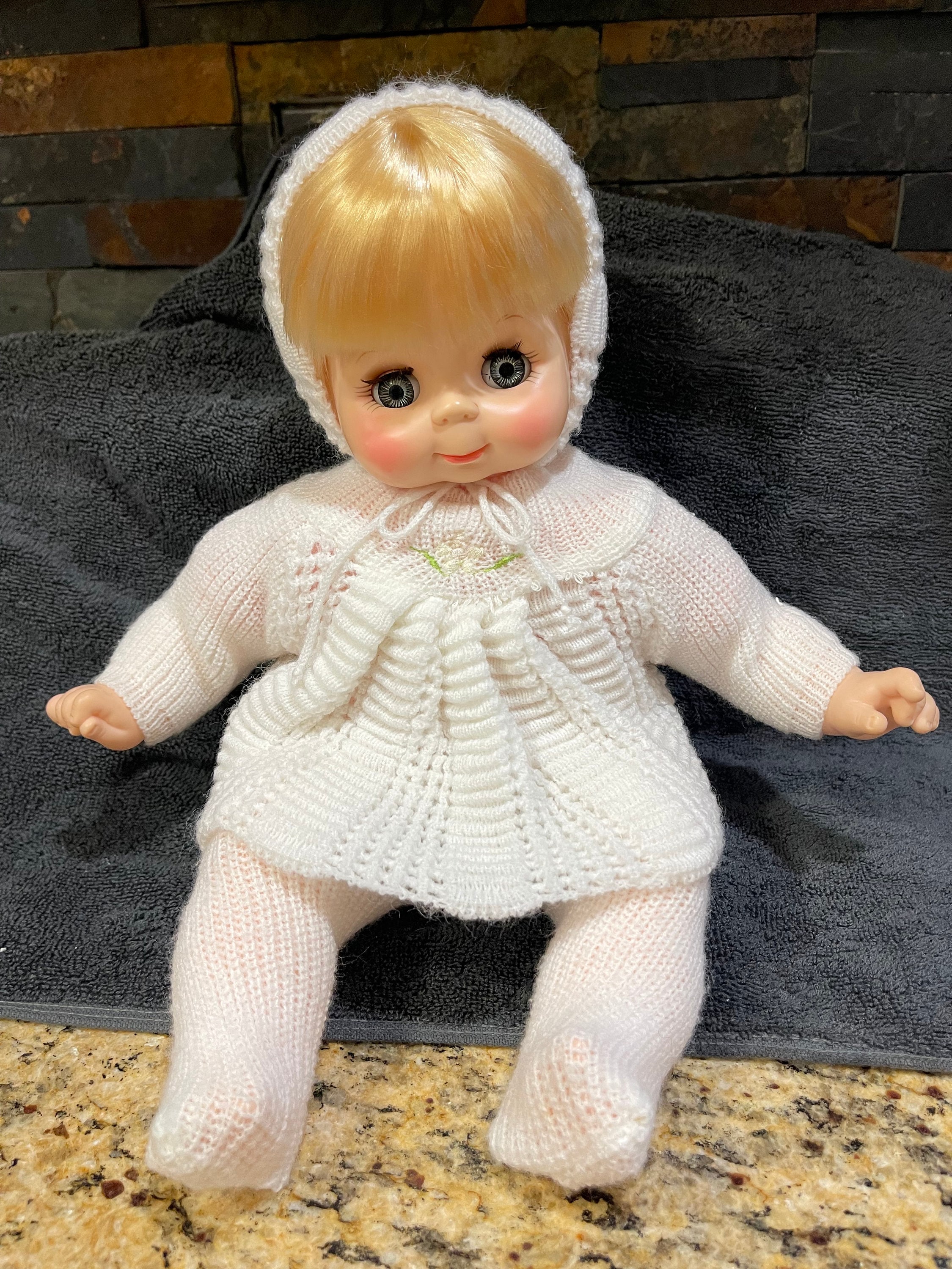1975 14” Hug a Bye Vogue Blonde Baby Doll - Etsy