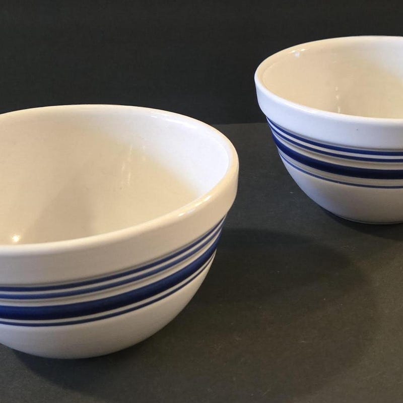 Antique Mixing Bowls Set - Etsy