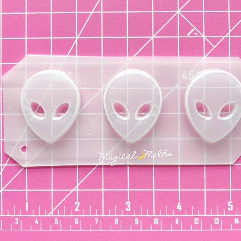 Alien Mold - Etsy