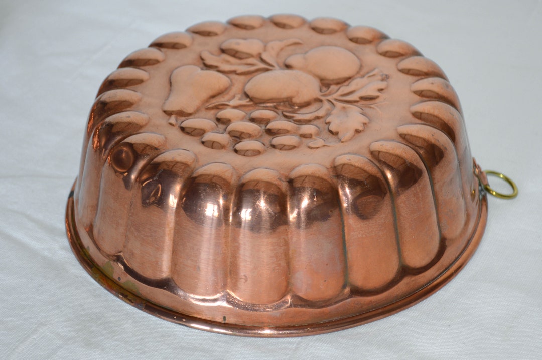 SOLD! 20 Cm Vintage Copper Cake Baking Mold | Embossed Copper Kitchen ...