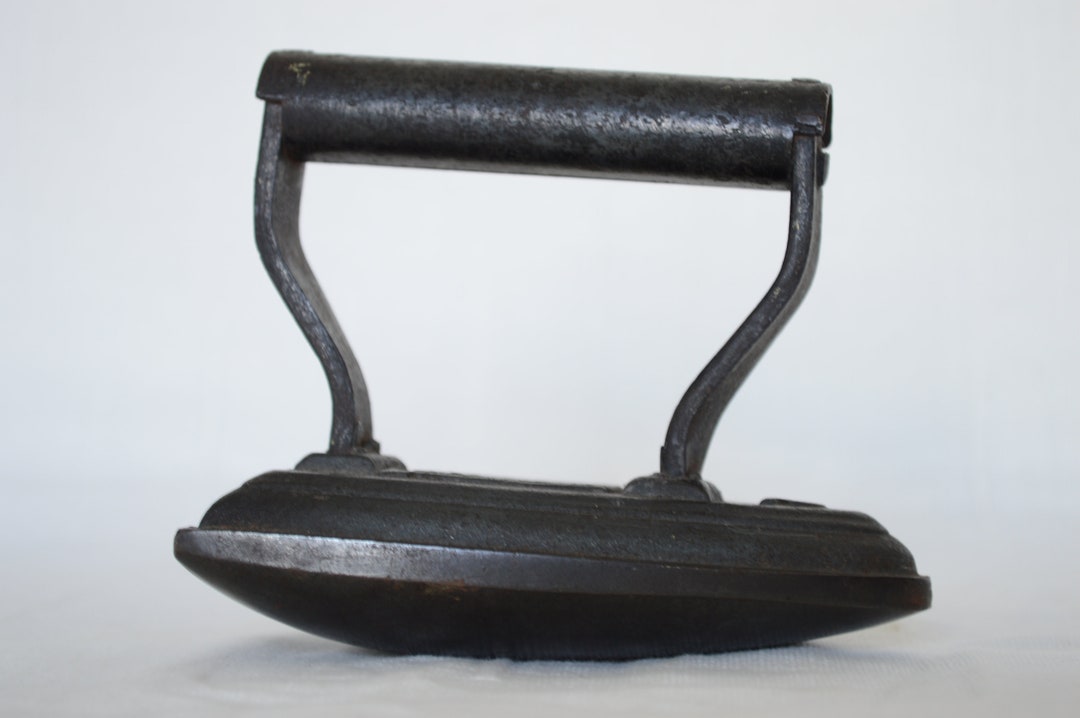 Unusual Small Sad Iron With Rounded Bottom | Silvester Patent Salter S ...