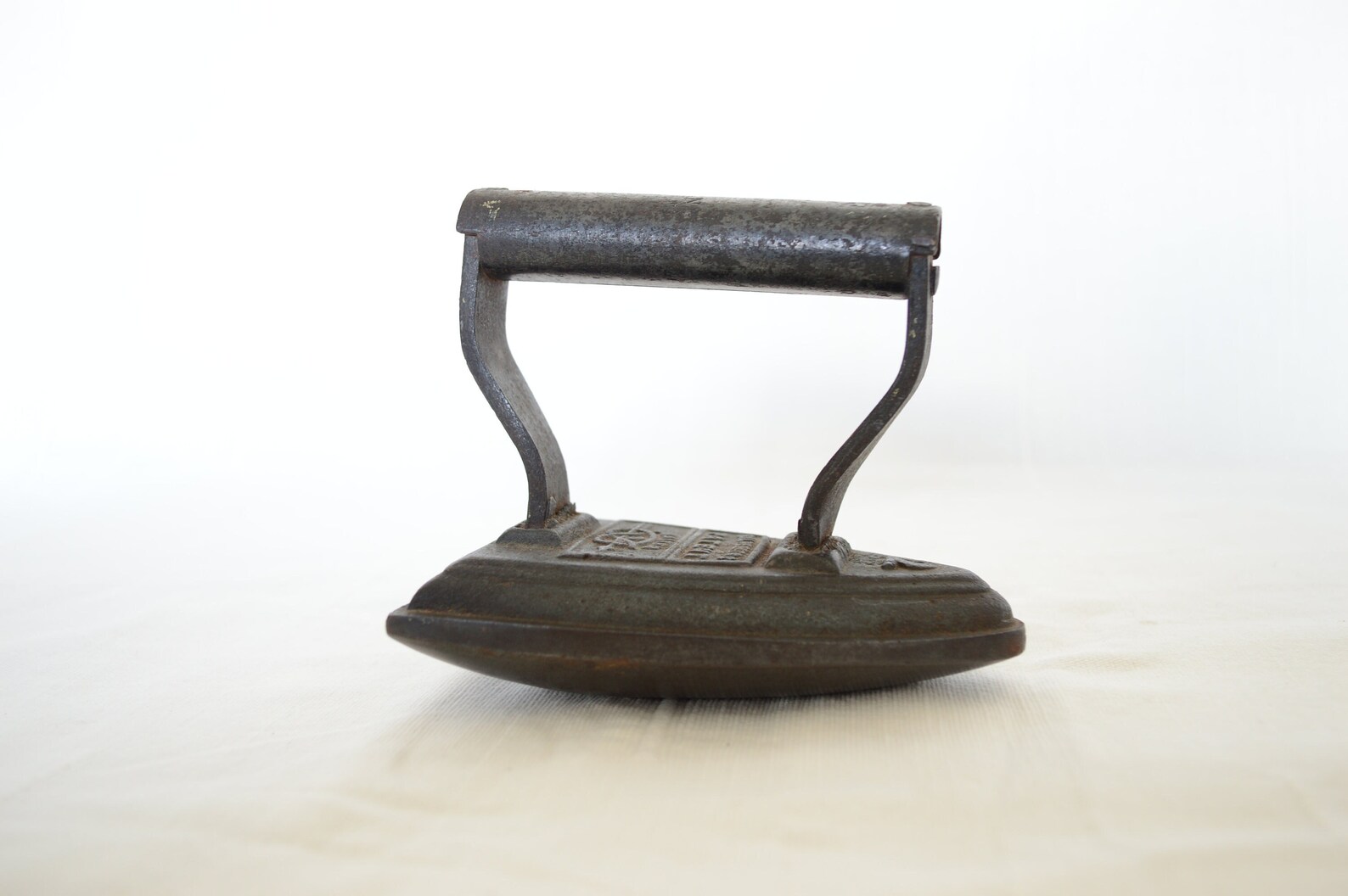 Unusual Small Sad Iron With Rounded Bottom | Silvester Patent Salter S ...