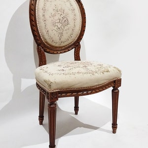 1800s Antique Old Chair Rococo Chaise De Style Rococo Balloon Back ...