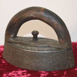 Antique Sad Iron | Laundry Room Decor Cast Iron | Ironing | Pressing ...