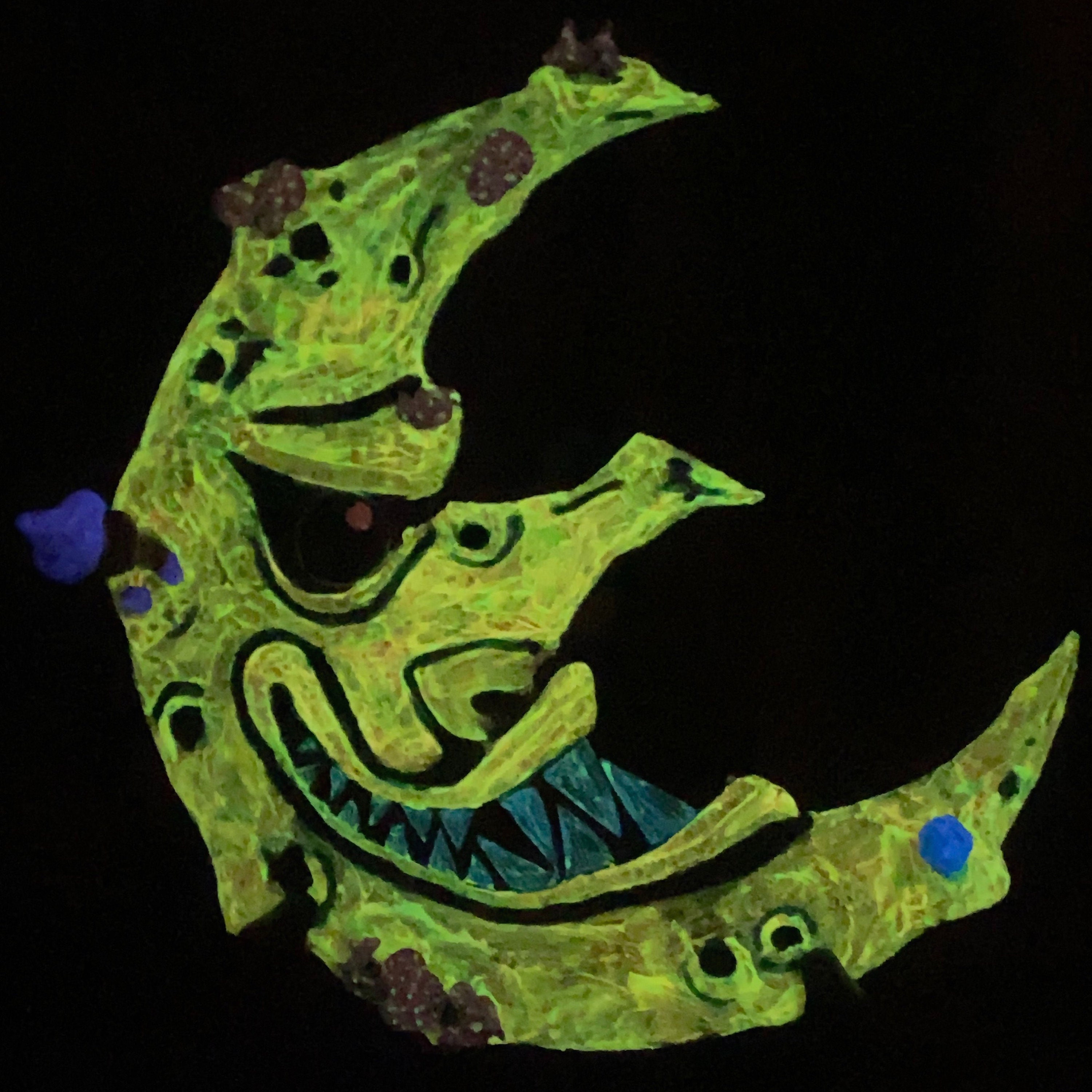 Glow in the Dark Crooked Moon Warhammer Inspired Fantasy Decor 3D ...