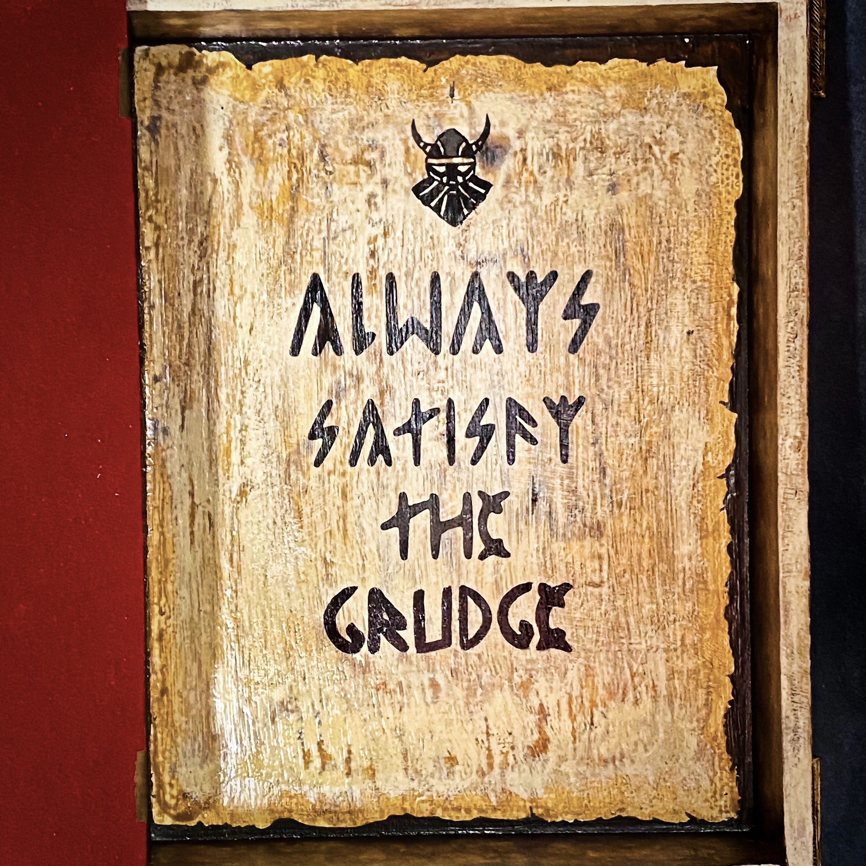 Book of Grudges Warhammer Dammaz Kron Wooden Book Box Fantasy Dwarf ...