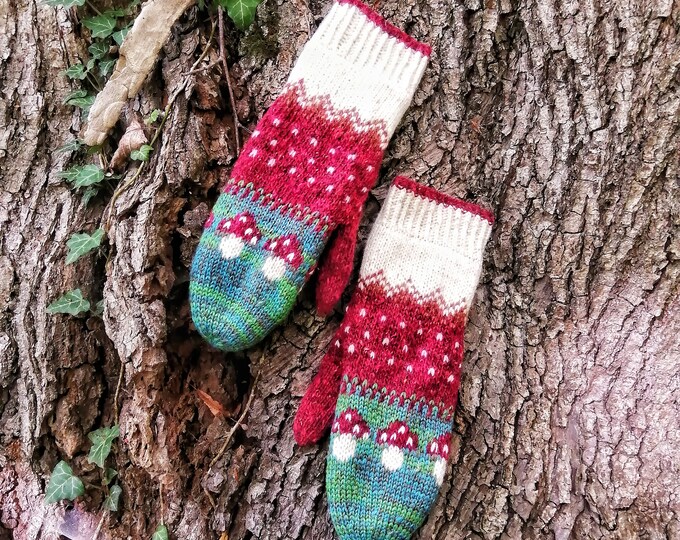 Hand Made Woman Mittens, Cute Mushroom Pattern - Etsy