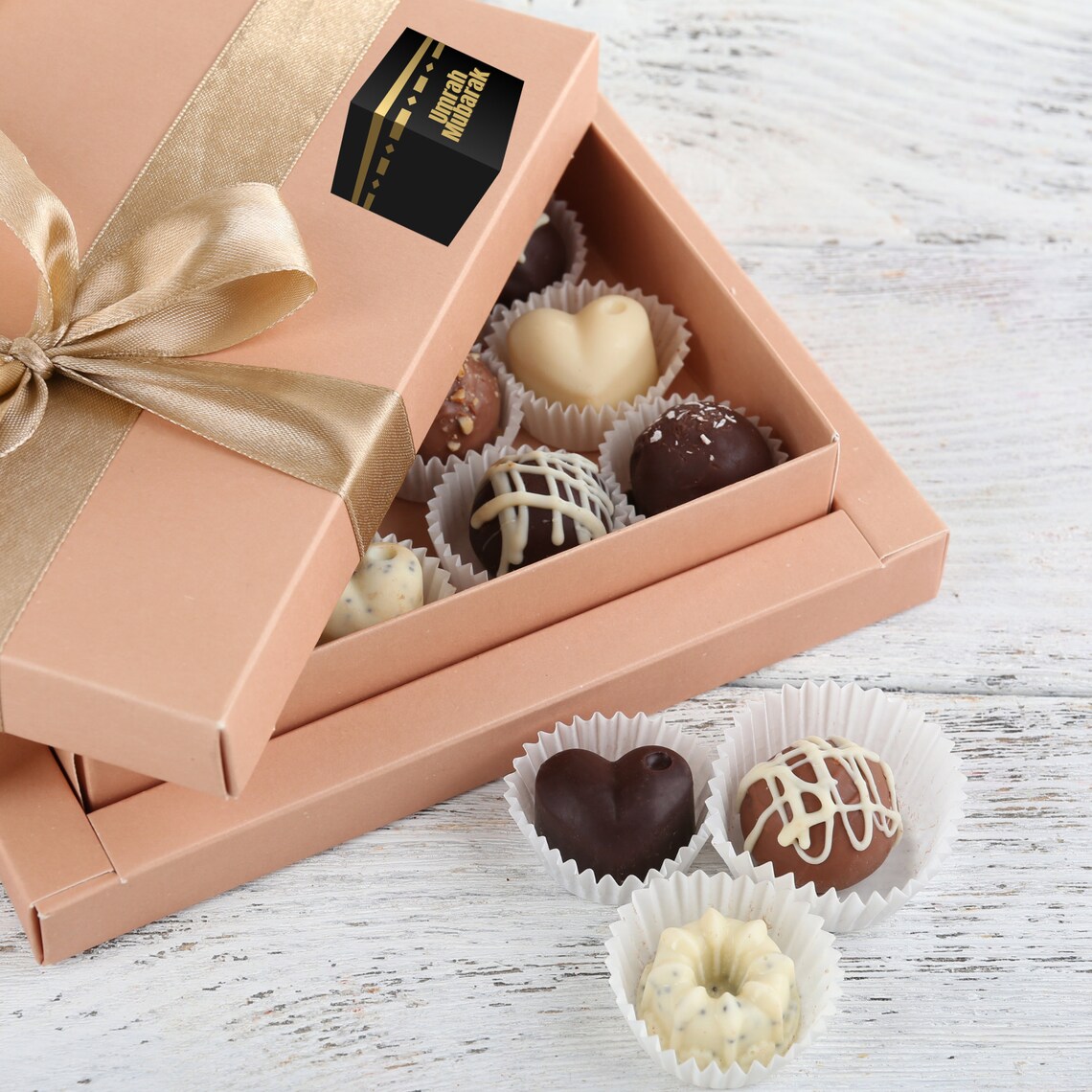 Kaaba-inspired 'umrah Mubarak' Sticker Elegant Gold & Black Cube Design ...