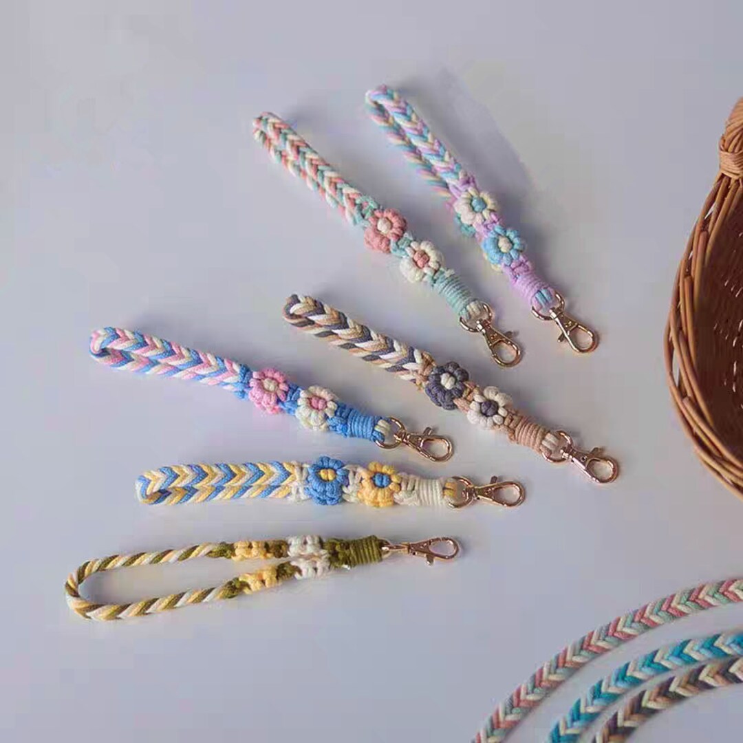 BEGINNER LEVEL / Macrame Tutorial / Learn Macrame / Macrame Phone Strap / Macrame Keychain / Diy ...