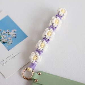 BEGINNER LEVEL / Macrame Tutorial / Learn Macrame / Macrame Phone Strap / Macrame Keychain / Diy ...