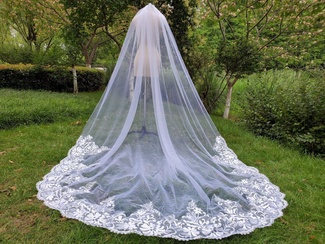 Luxury Lace Veil / Drop Veil/cathedral Veil/off White/ Custom Veil ...