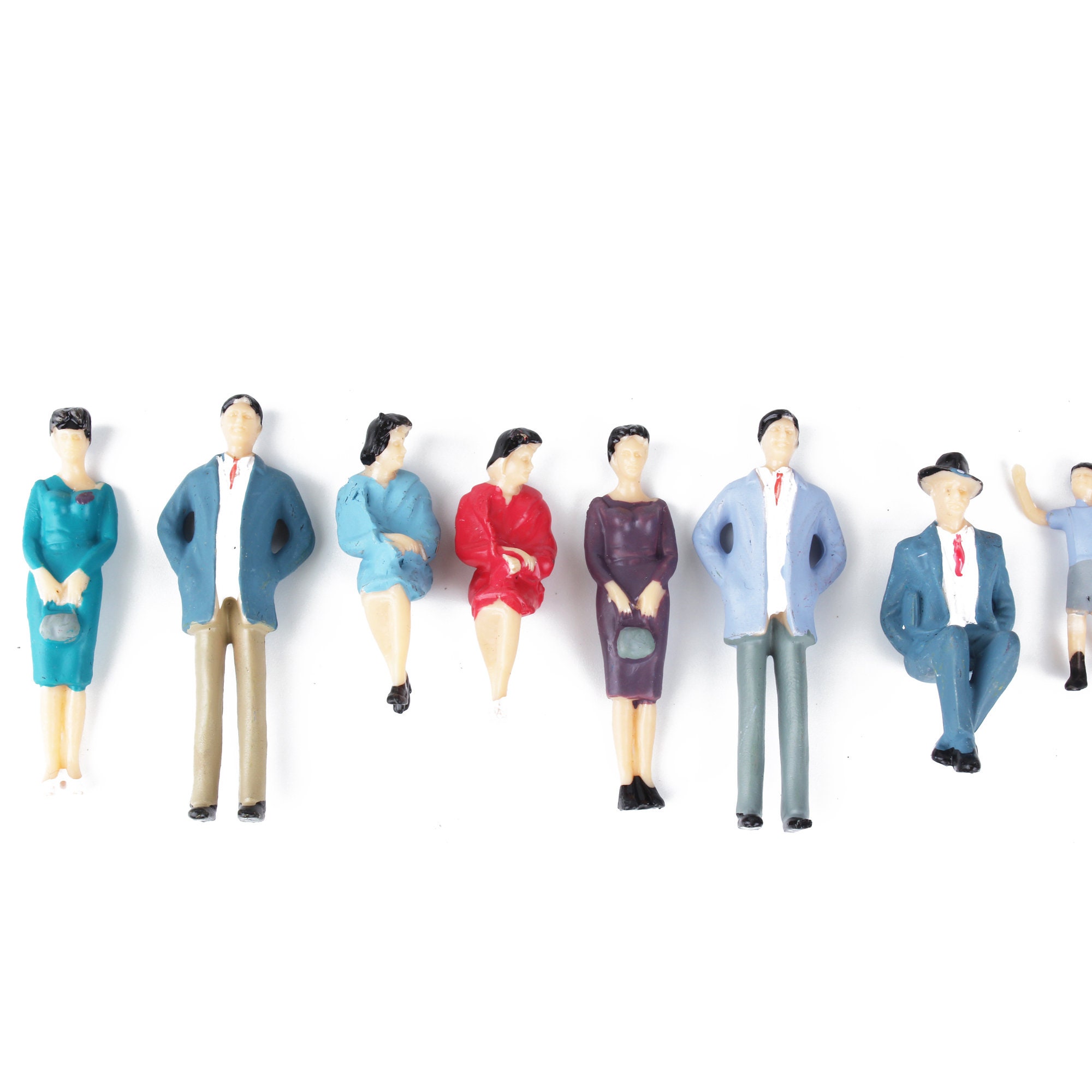 Sitting and Standing Mixed 1:32 Scale Model Train Accessories Figures ...
