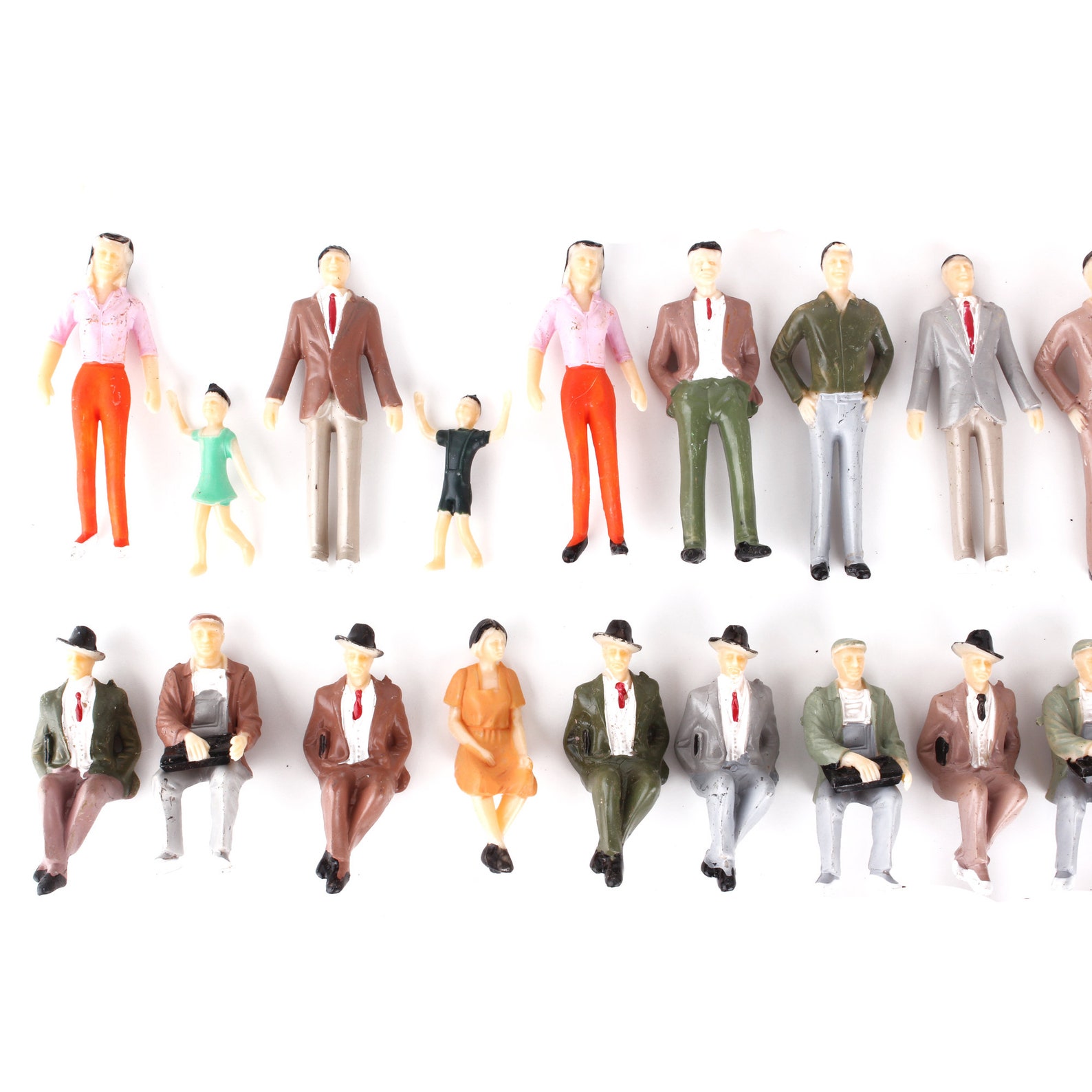 100pcs Miniature 1:32 Scale 1 Gauge Model Train Sitting and Standing ...