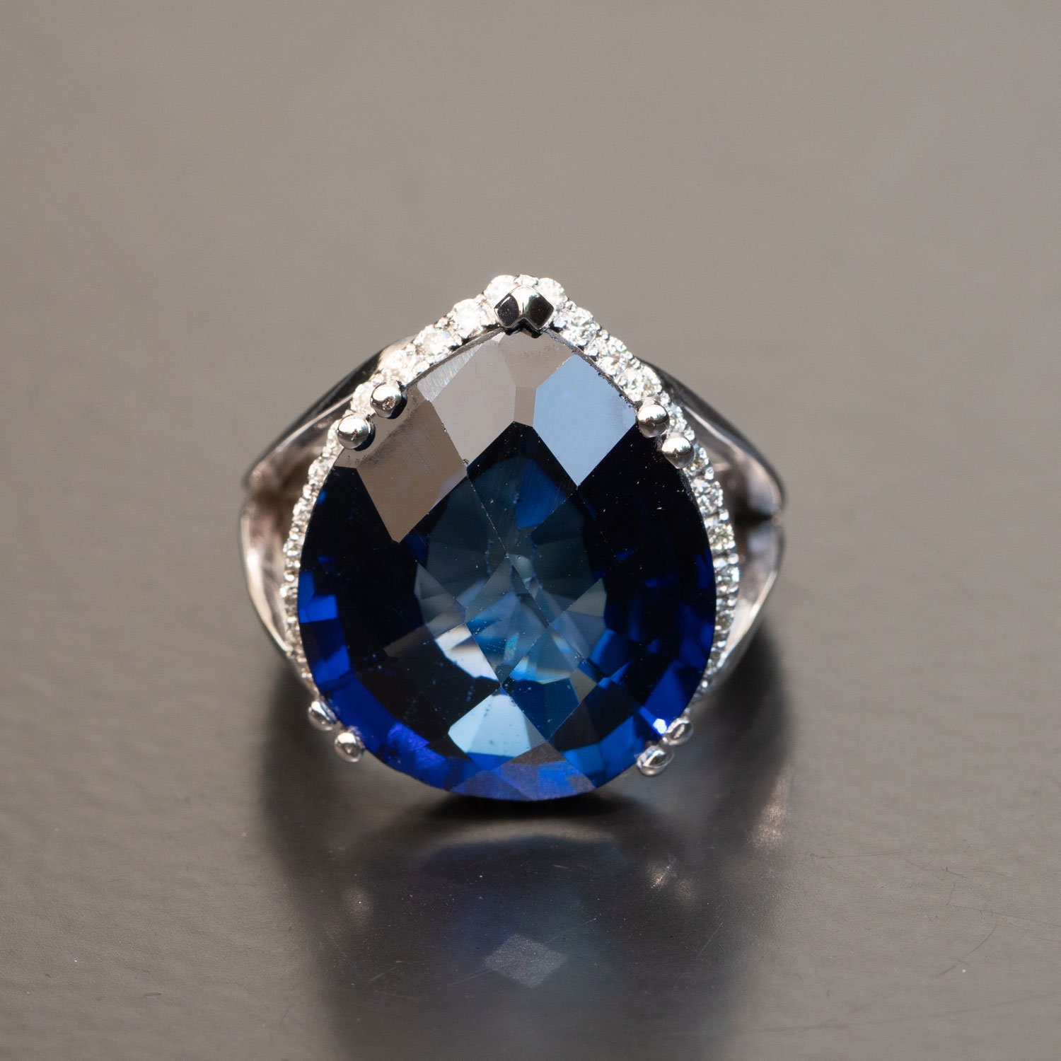 25.42 Ct Pear Blue Sapphire & Natural Diamond Ring in 14K Gold White ...