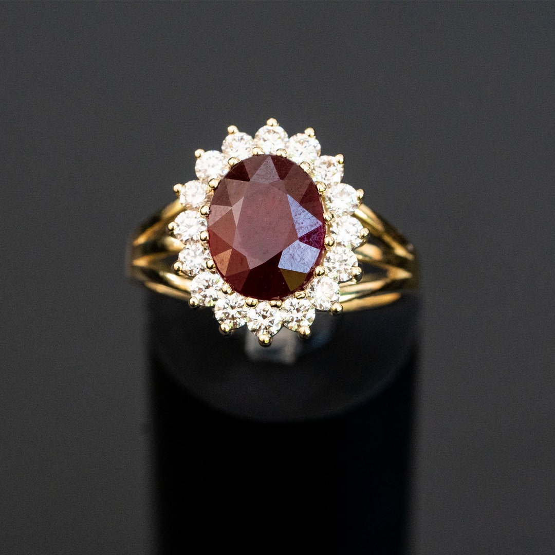 3.40 Ct Oval Red Ruby & Natural Diamond Ring in 14K Gold Yellow ...