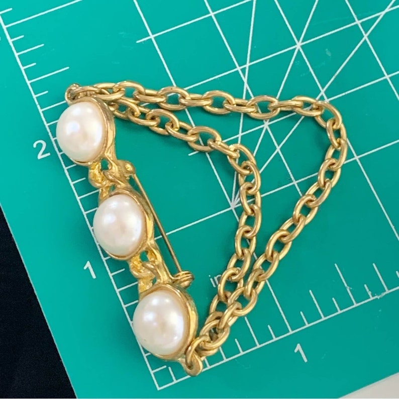 Vintage Pearl and Festooned Gold Chain Bar Brooch Pin - Etsy
