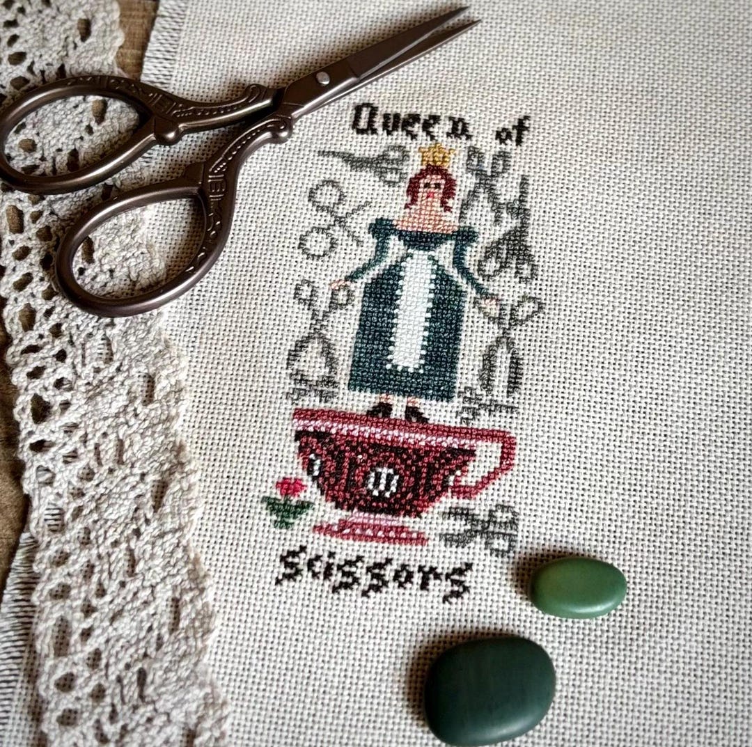 Queen of Scissors Cross Stitch Pattern, X Stitch Chart, Mini Sampler ...