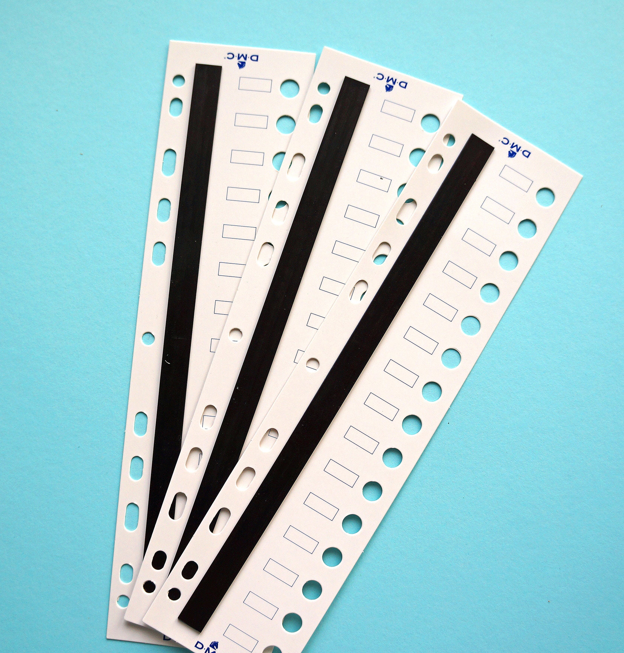 Set of 3 Thread Organizer Card by DMC With Magnetic Holder - Etsy