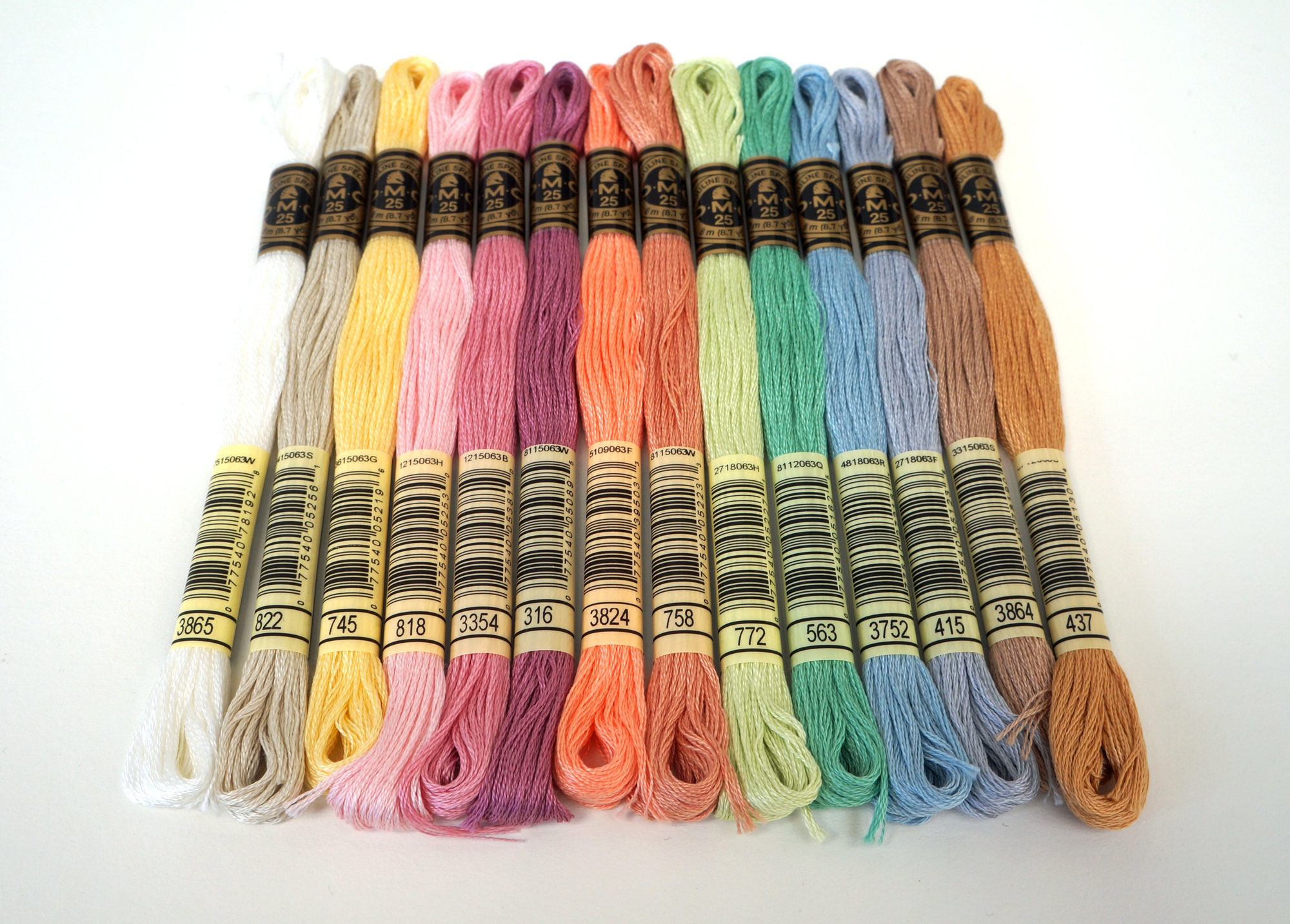 Set di fili da ricamo di DMC in 14x 8 m in toni pastello, ampio ...