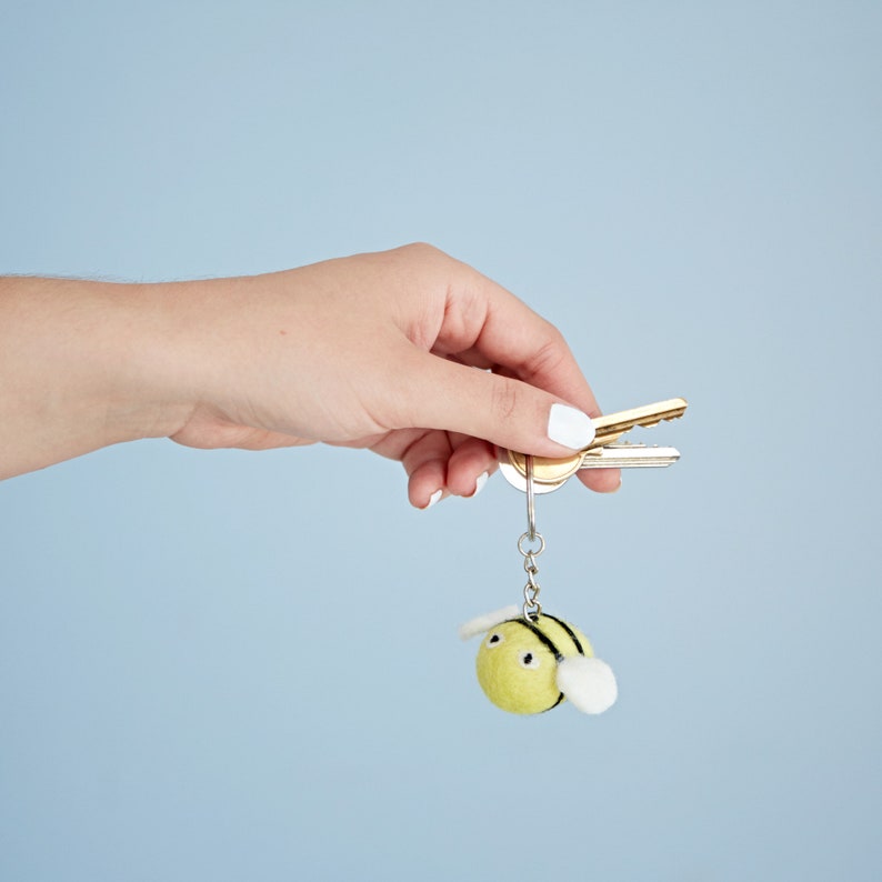 Felt Bumble Bee Keyring Felt Key Fob Bee Key Chain - Etsy