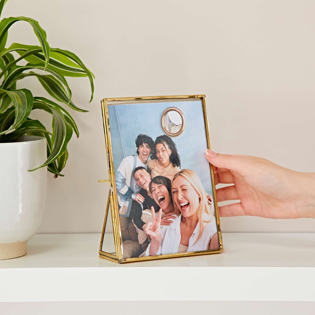 7″ X 5″ Hiya Recycled Glass and Gold Metal Photo Frame - 5x7 Picture ...