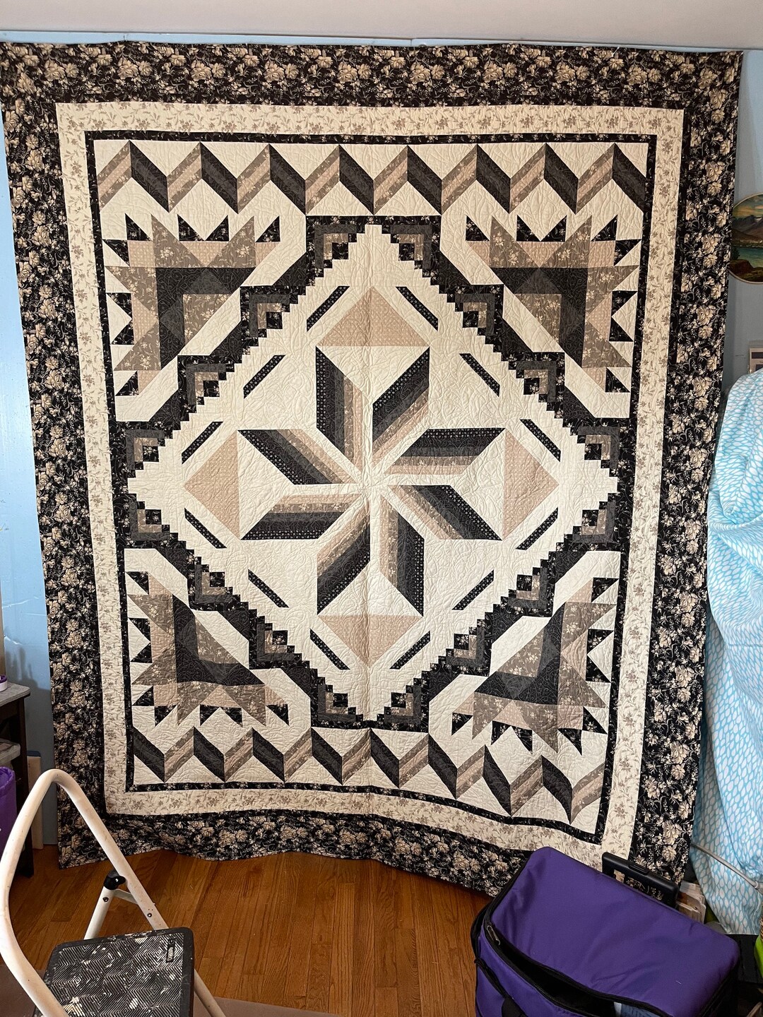 Beautiful Black and Tan Quilt - Etsy
