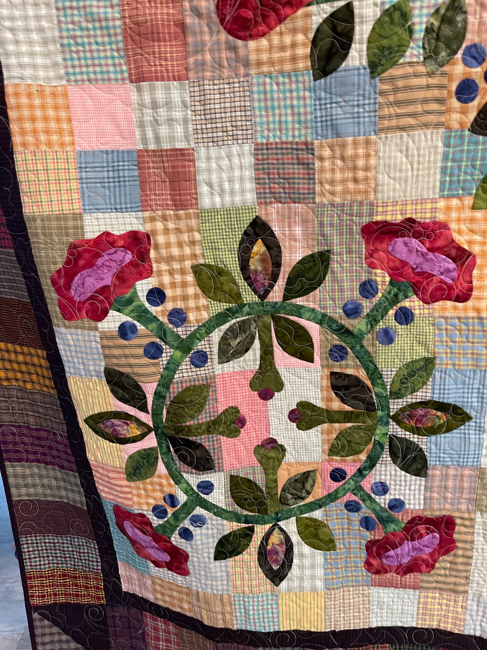 Quilt Made With Homespun Fabric and Appliquéd With Batik Fabric - Etsy