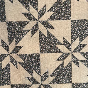 Hunter Star Quilt - Etsy