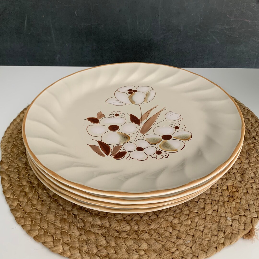 Vintage Hearthside Stoneware Sculpture Felicity Set of 4 Dinner Plates ...