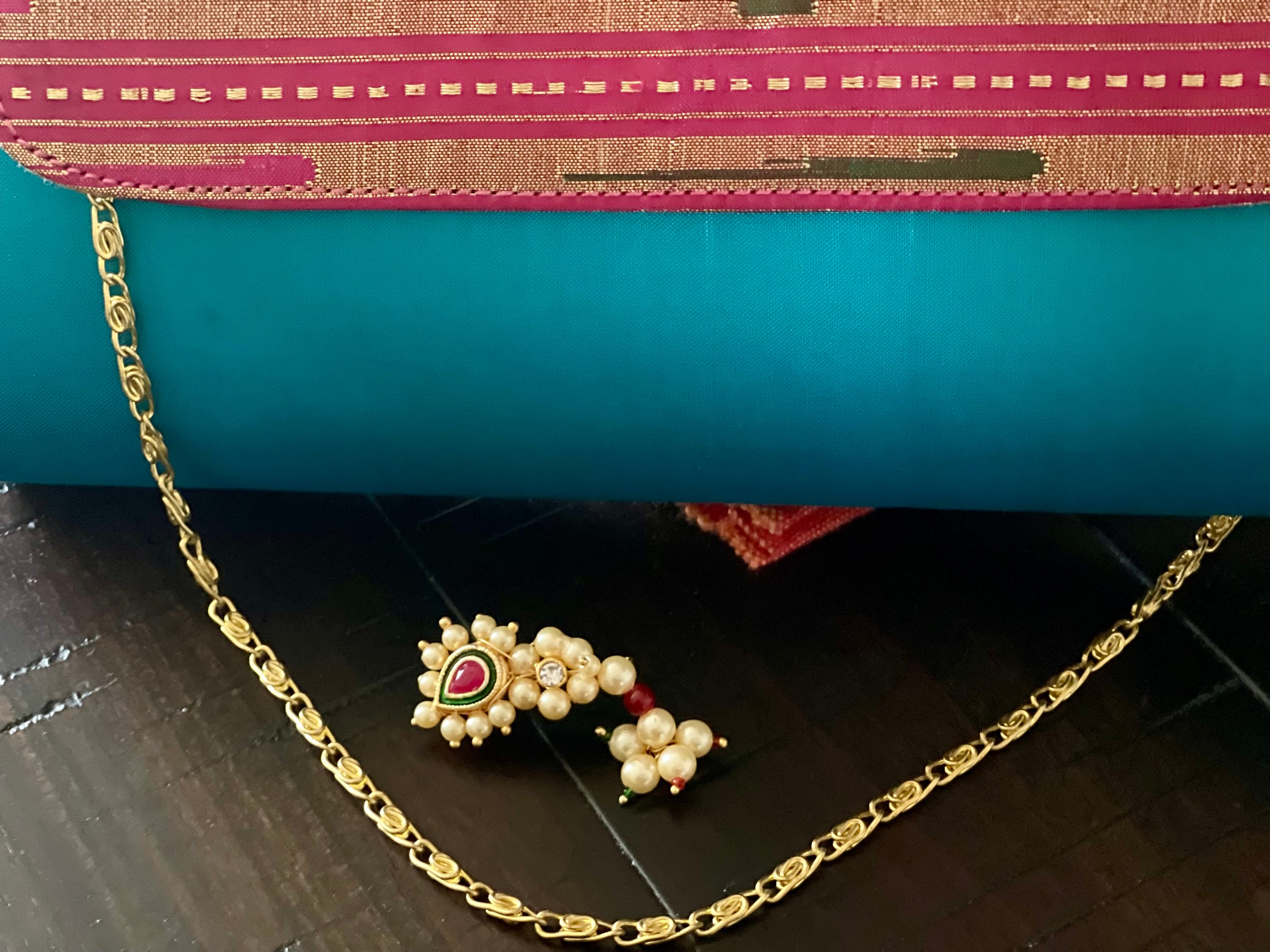 Traditional Maharashtrian Nath Saree Pin in Pearls and Gold Mani - Etsy