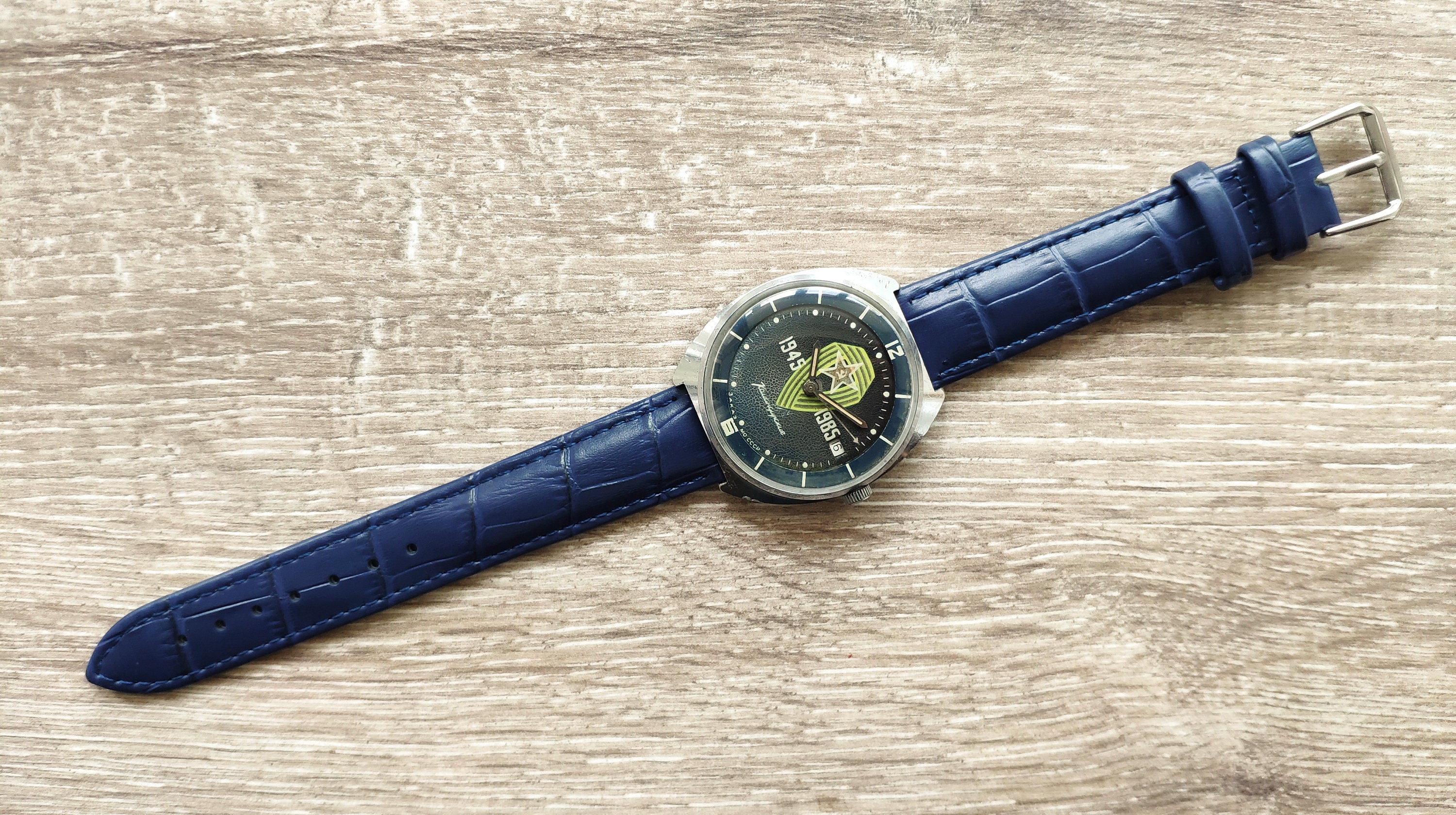 Wostok Komandirskie Jubilee 40 Year WW2 Victory Commander 17 Jewels ...