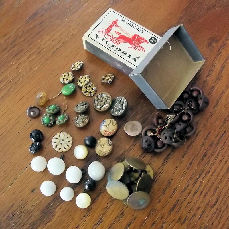 Antique Buttons - Etsy