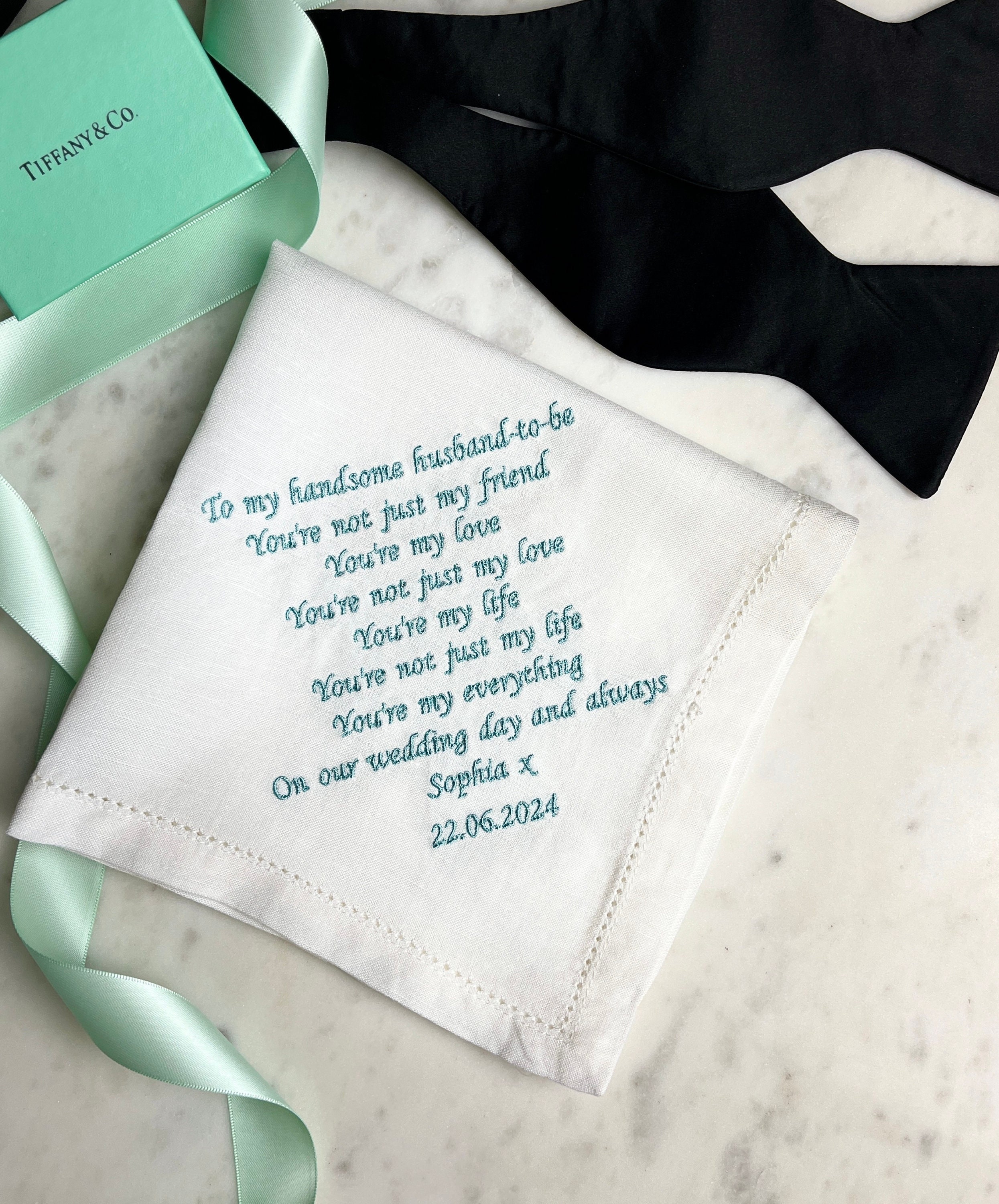 Wedding day handkerchief | Beachweddingtips.com