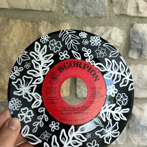 Painted Mini Vinyl Record Flowers and Leaves - Etsy